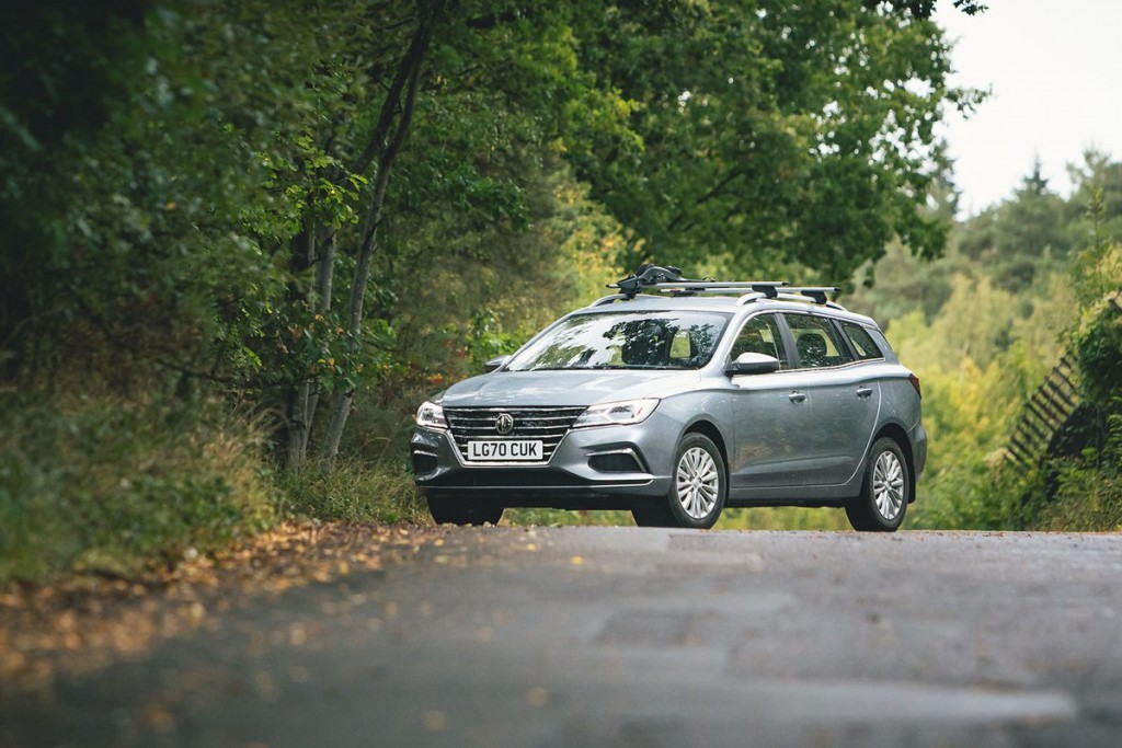 MG 5 Long Range review 2020 version Move Electric